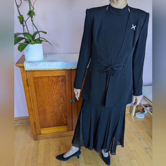 menekshê | Dresses | Formal Silk Dressjacket Set | Poshmark